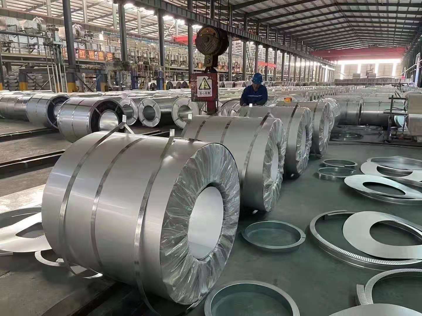 reliable galvalume coil from selected factories, widely used in roofing ...